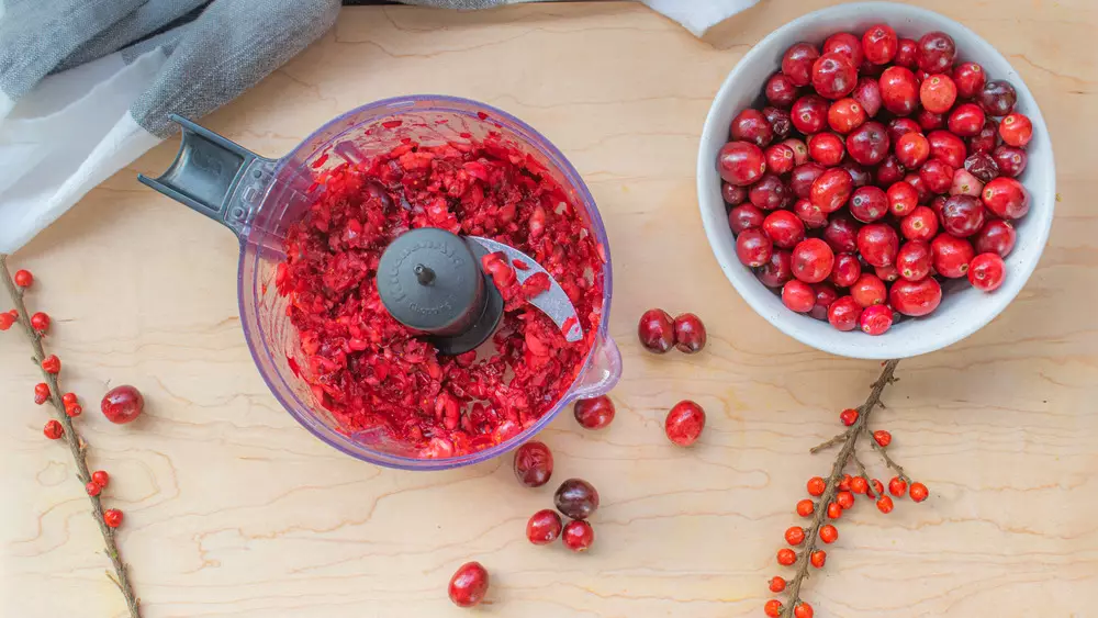 ama-cranberries we-No-bake cranberry orange cheesecake