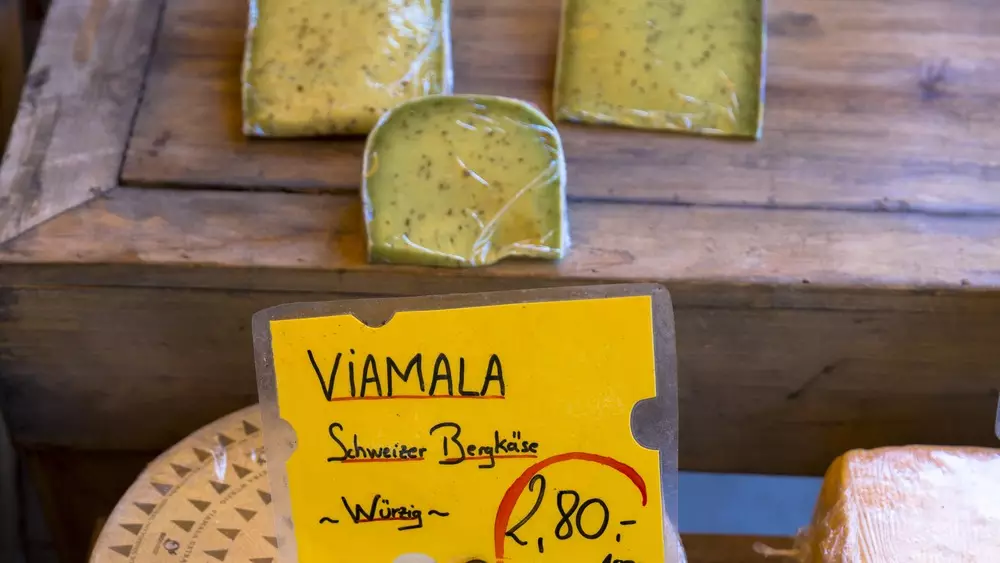 marketdə viamala pendiri