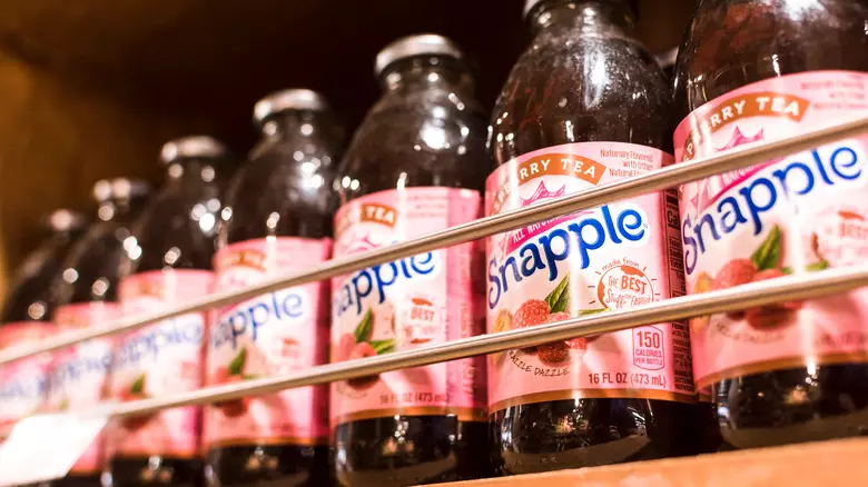 Ngosipụta ọtụtụ ụdị Snapple na nnukwu ụlọ ahịa