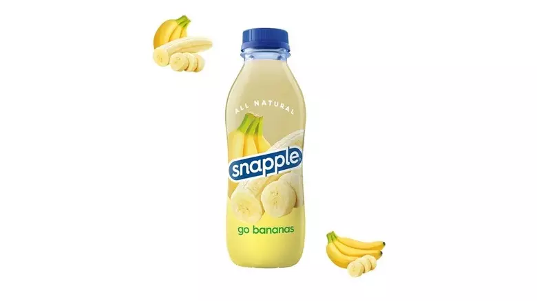 ပုံမှာပြထားတဲ့ ငှက်ပျောသီးနဲ့ Snapple Go Bananas Juice Drink