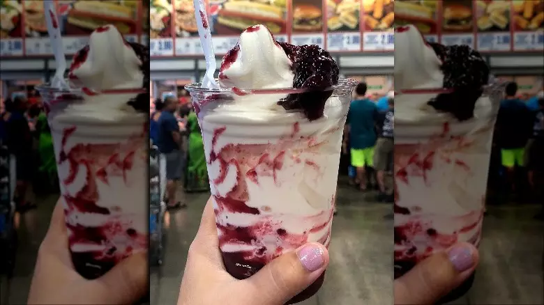 sundae costco foarte fructe de pădure