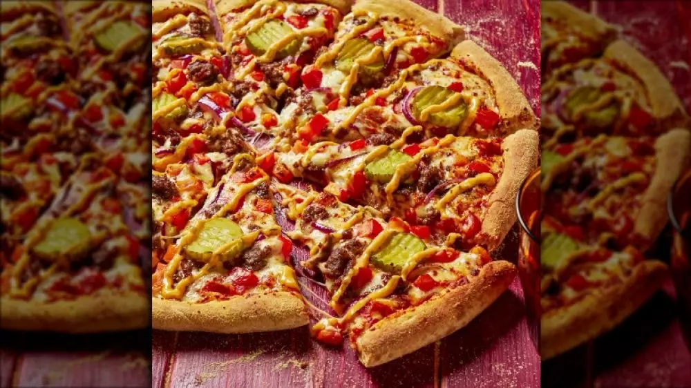 Pizza ea Cheeseburger ea Domino