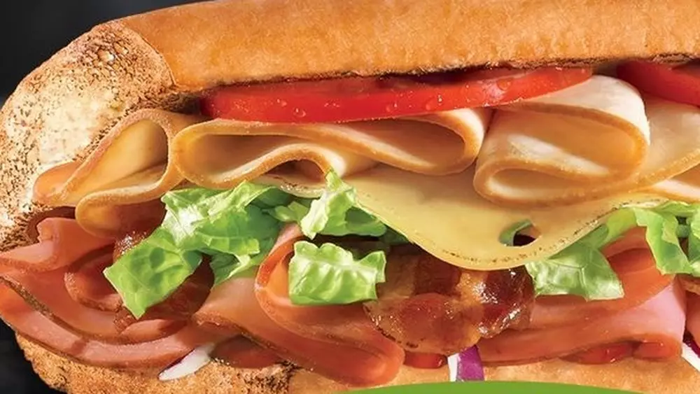 Sendvič Quiznos Honey Bacon Club