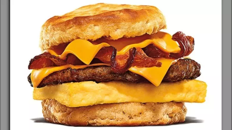 Burger King Bacon, hnyuv ntxwm, qe thiab cheese biscuit