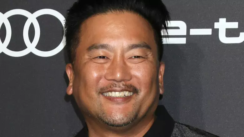 Roy Choi akumwetulira