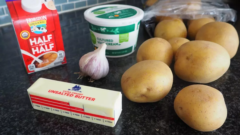 ingredientes de purê de batata de fogão lento