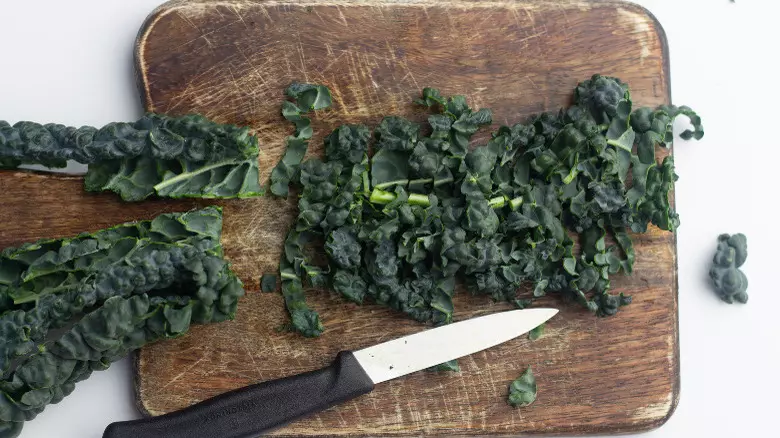 Meilleure recette de légumes verts mélangés au chou frisé