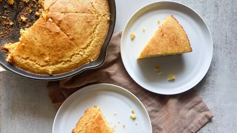 tuang beusi cornbread