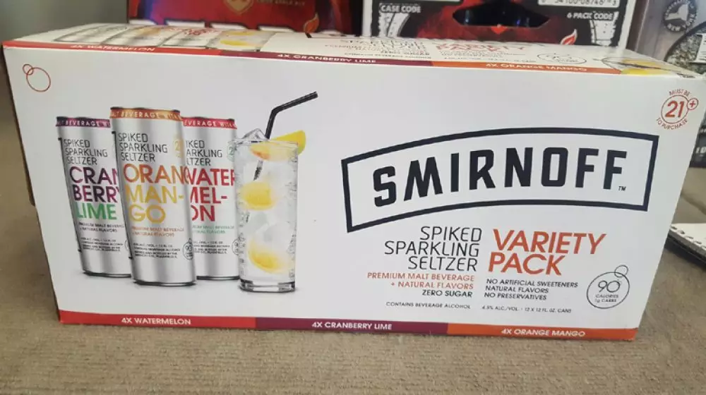 Seltzer espumoso con púas de Smirnoff