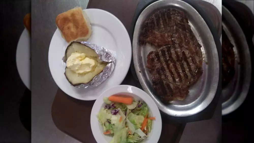 カンザス：Van's Steakhouse