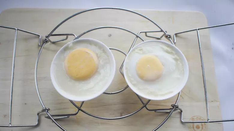انسٹنٹ پاٹ میں پکائے ہوئے انڈے