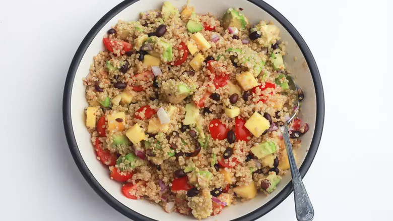 Rezept für Mango-Quinoa-Salat