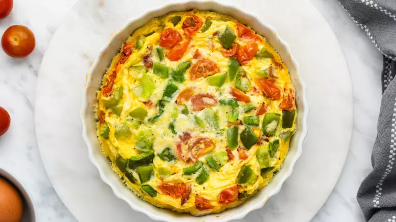 frittata en un plato