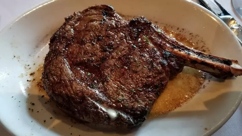 Ribeye wochokera kwa ruth's chris