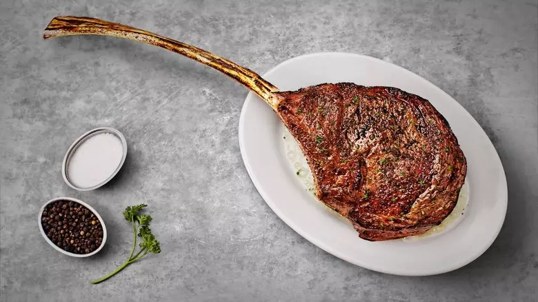 Tomahawk yeVaviri kubva kuna ruth's chris