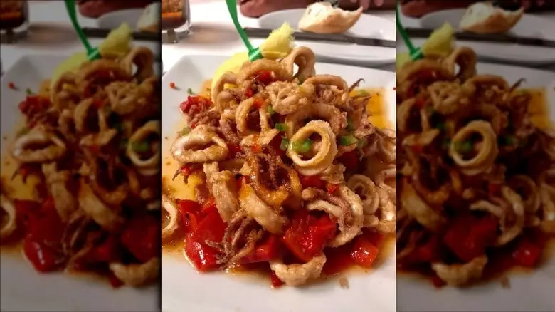 روٿ جي ڪرس کان Calamari