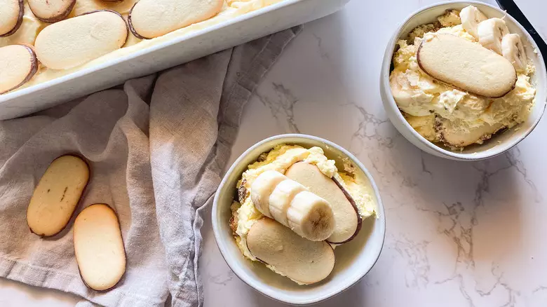 Dem Paula Deen säi Bananenpudding mat engem Twist a Coupë