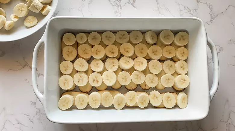 Plat étagé au pouding à la banane avec un twist de Paula Deen