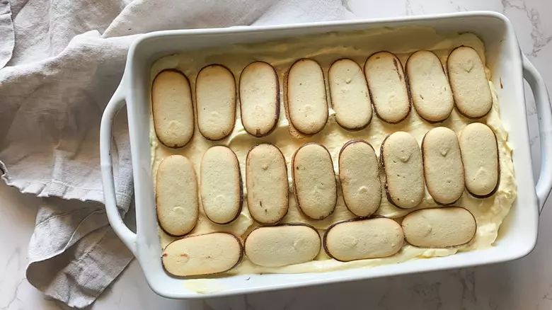 Dem Paula Deen säi Bananenpudding mat engem Twist fäerdeg