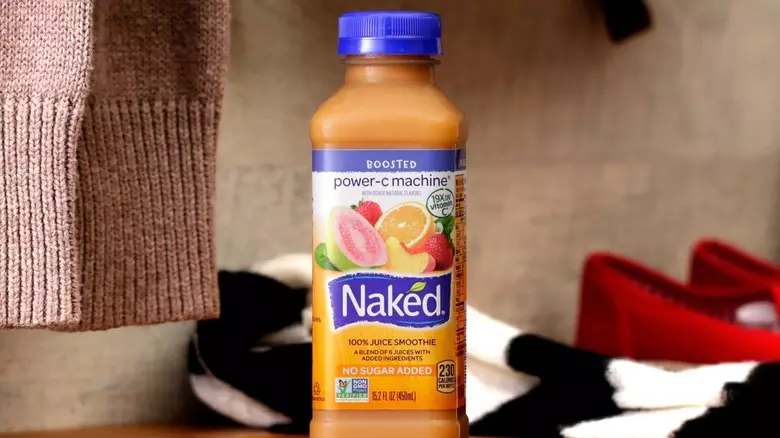 Một chai Naked Juice Power C Machine Smoothie