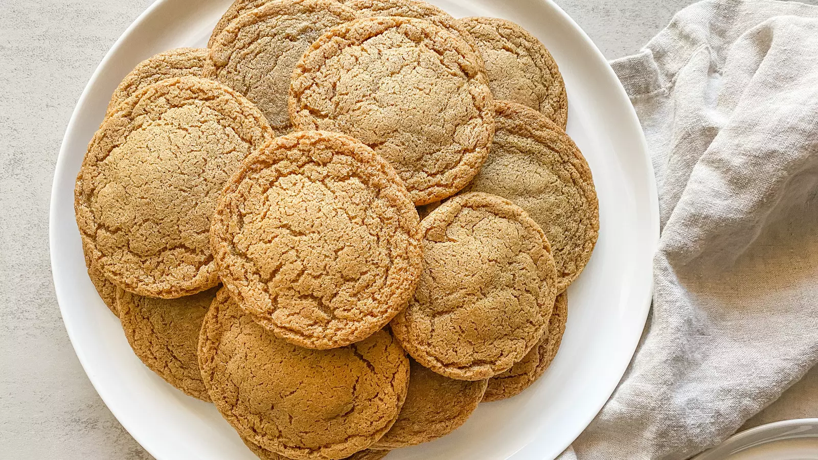 Chewy Molasses Spice Cookie Recipe