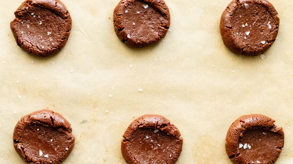 3-bestanddeel Nutella koekies met sout bolaag