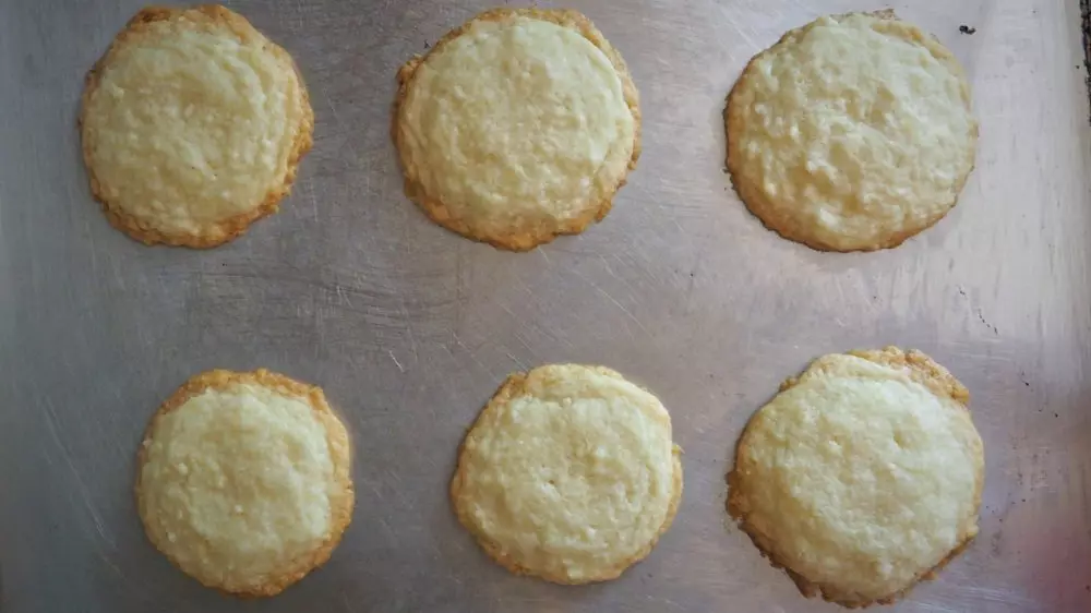 unsa kadugay pabugnawa ang 3-sangkap nga sugar cookies