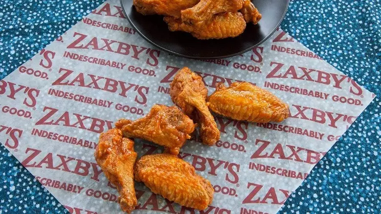 Tsaxby's Traditional Wings holim'a wrapper