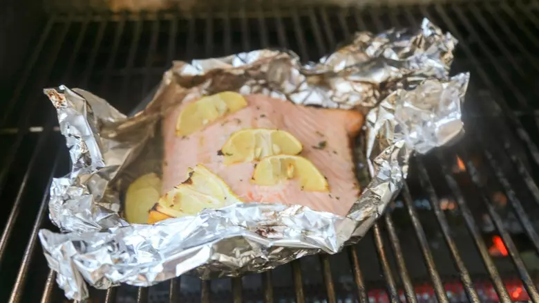 griller du saumon pour une recette de saumon grillé