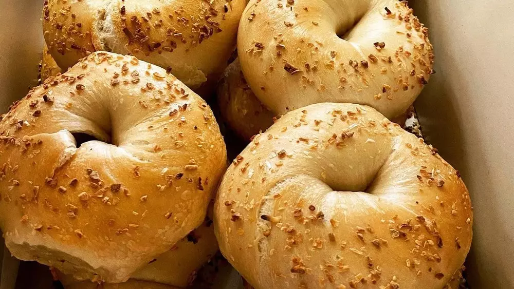 bagels ខ្ទឹម