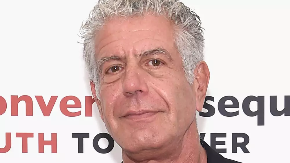 Anthony Bourdain griis hier