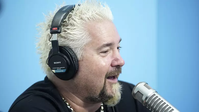 Një imazh i sinqertë i shefit të famshëm Guy Fieri