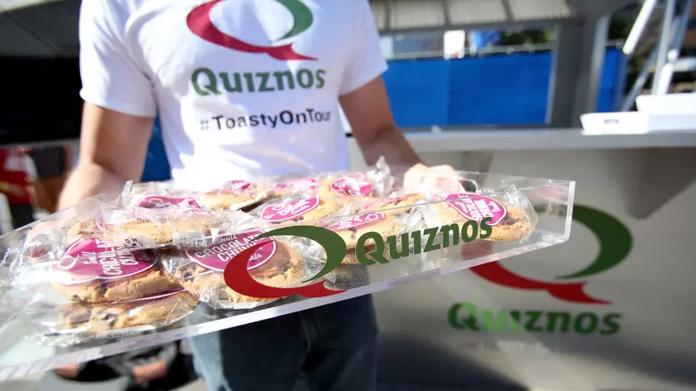 quiznos cookies