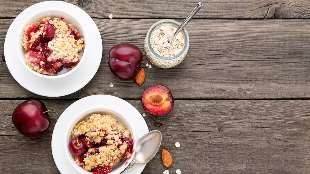 Berry crumble fruta guri