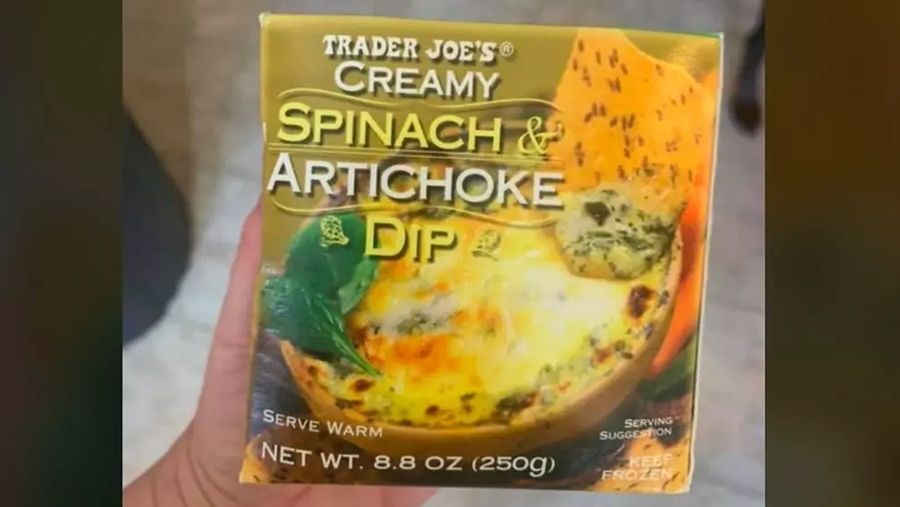 Trader Joe's Creamy Spinach le Artichoke Dip