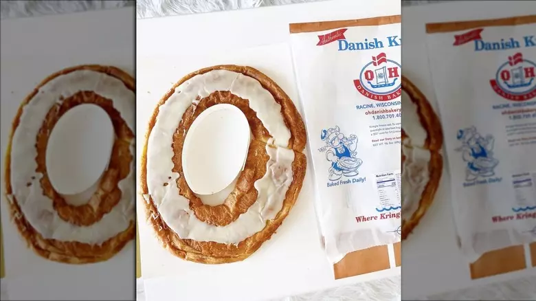 Whole Trader Joe's Kringle Đan Mạch