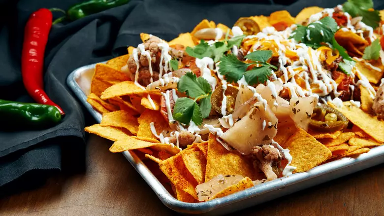 ចាន nachos