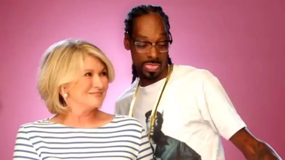 Na manatu Martha Stewart e matua atu Snoop Dogg