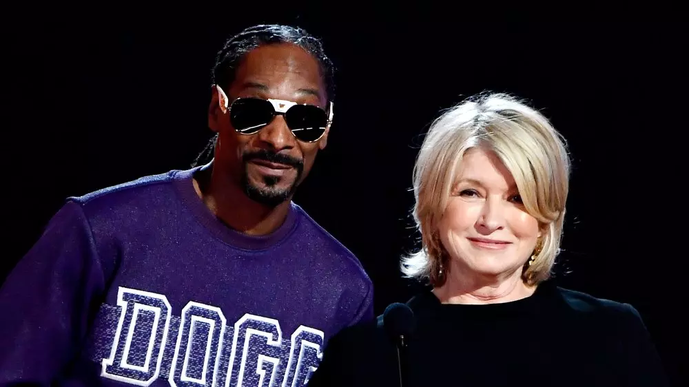 E le faamasinoina e Martha Stewart Snoop Dogg mo le maualuga