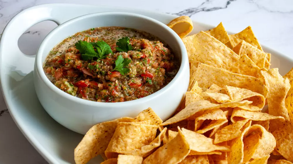 pico de gallo para a Super Bowl