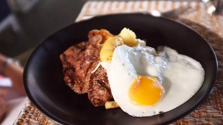 Restaurantmaaltijden die meer dan een dag aan calorieën bevatten 4791_3