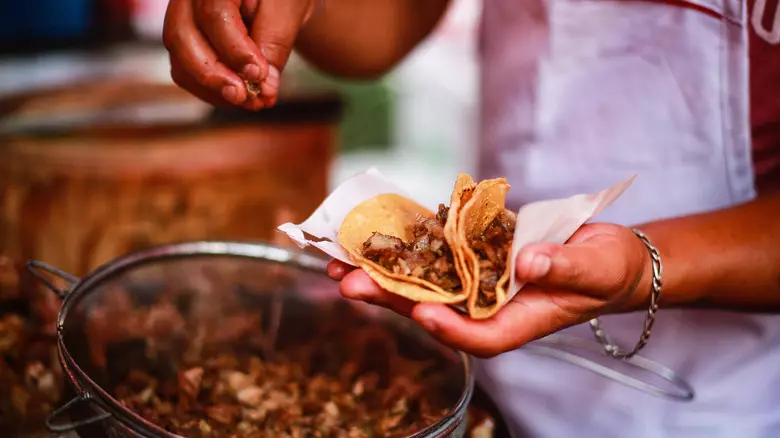 taco bell potravinový vozík v Mexiku