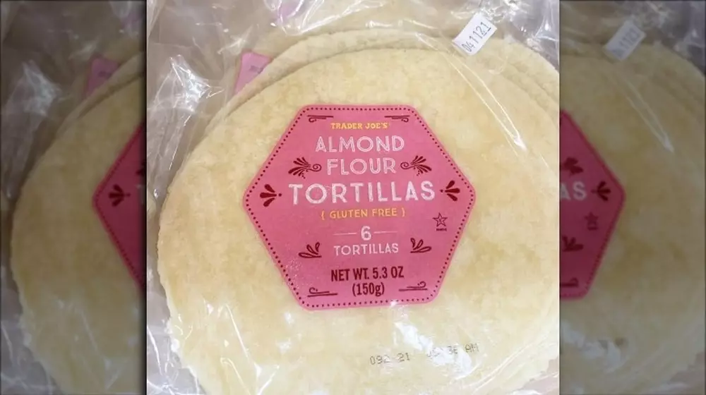 Tortillas de fariña de améndoas de Trader Joe's