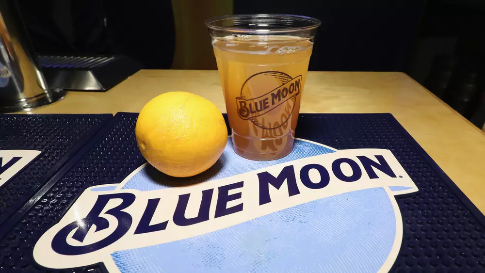 Blue Moon byè