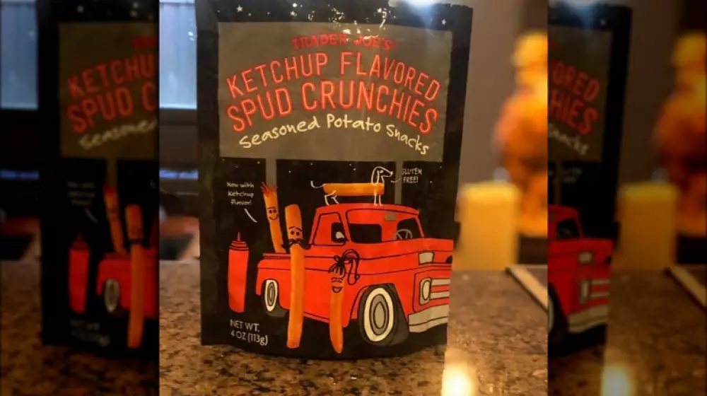 Onye na-ere ahịa Joe's Ketchup Flavored Spud Crunchies