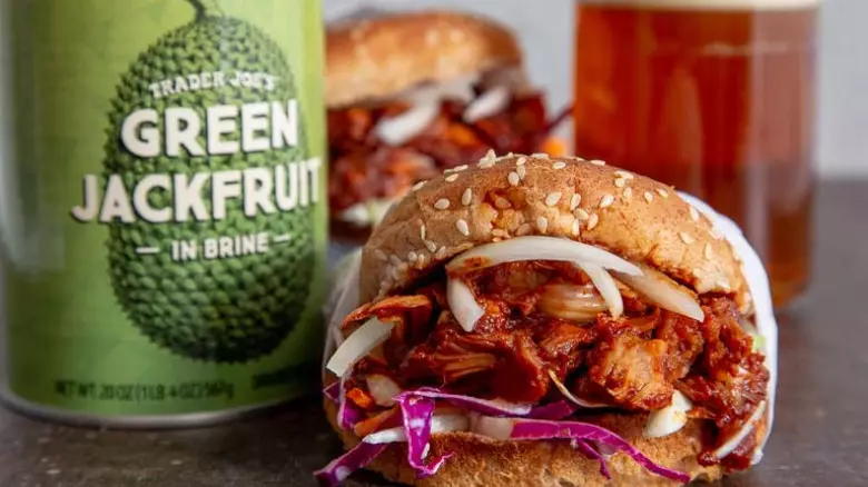 Mai ciniki Joe's Green Jackfruit a cikin Brine