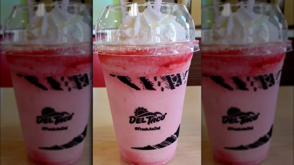 Erdbeer-Premium-Shake von Del Taco