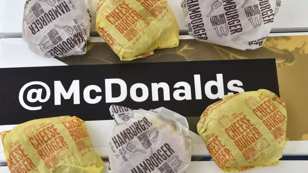 mcdonalds کے ملازمین مفت کھانا نہیں دے سکتے