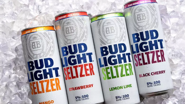 Bud Light Seltzers fuq is-silġ