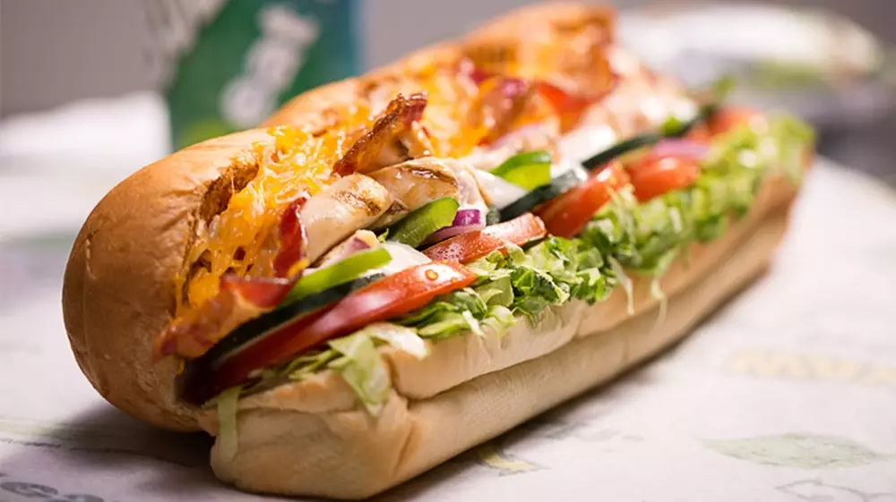 Subway Chicken and Bacon Ranch bocadillos